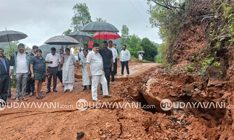 Hosanagara: ಭಯಾನಕವಾಗಿ ಬಾಯ್ಬಿಡುತ್ತಿರುವ ಭೂಮಿ; ಸ್ಥಳೀಯರಲ್ಲಿ ಆತಂಕ ...